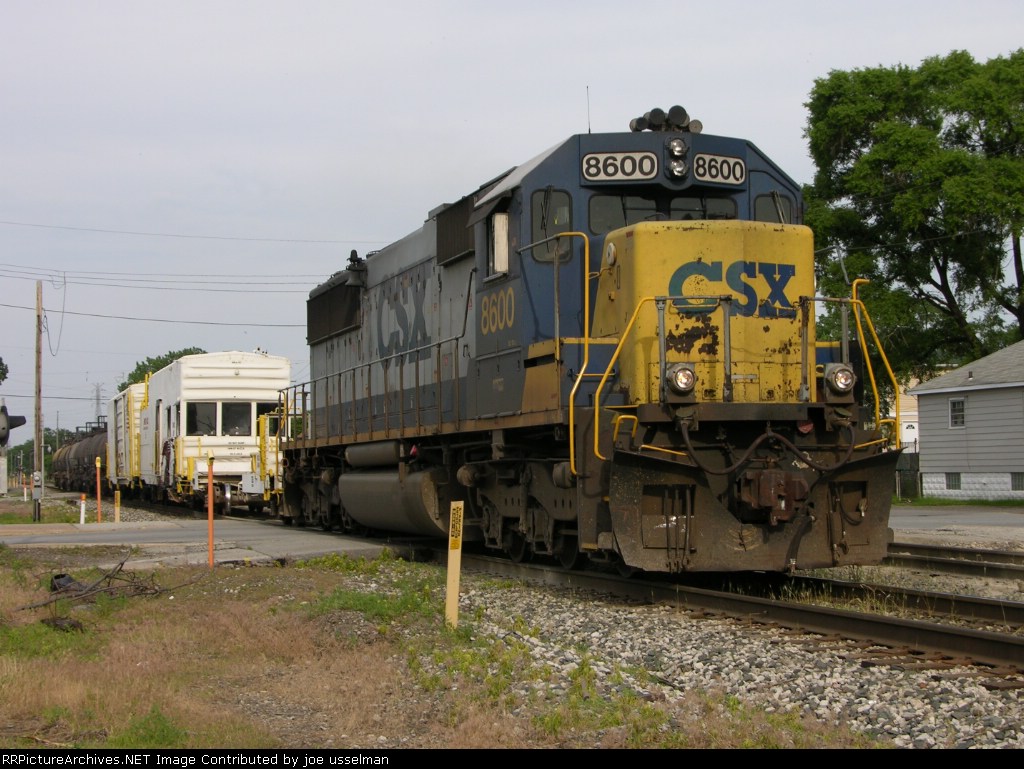 CSX 8600